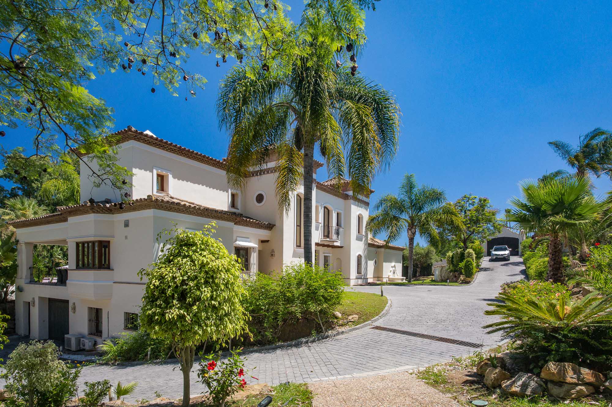 Villa Monterey: A 6-Bed Villa in Puerto Banus | Luxury Villa Collection