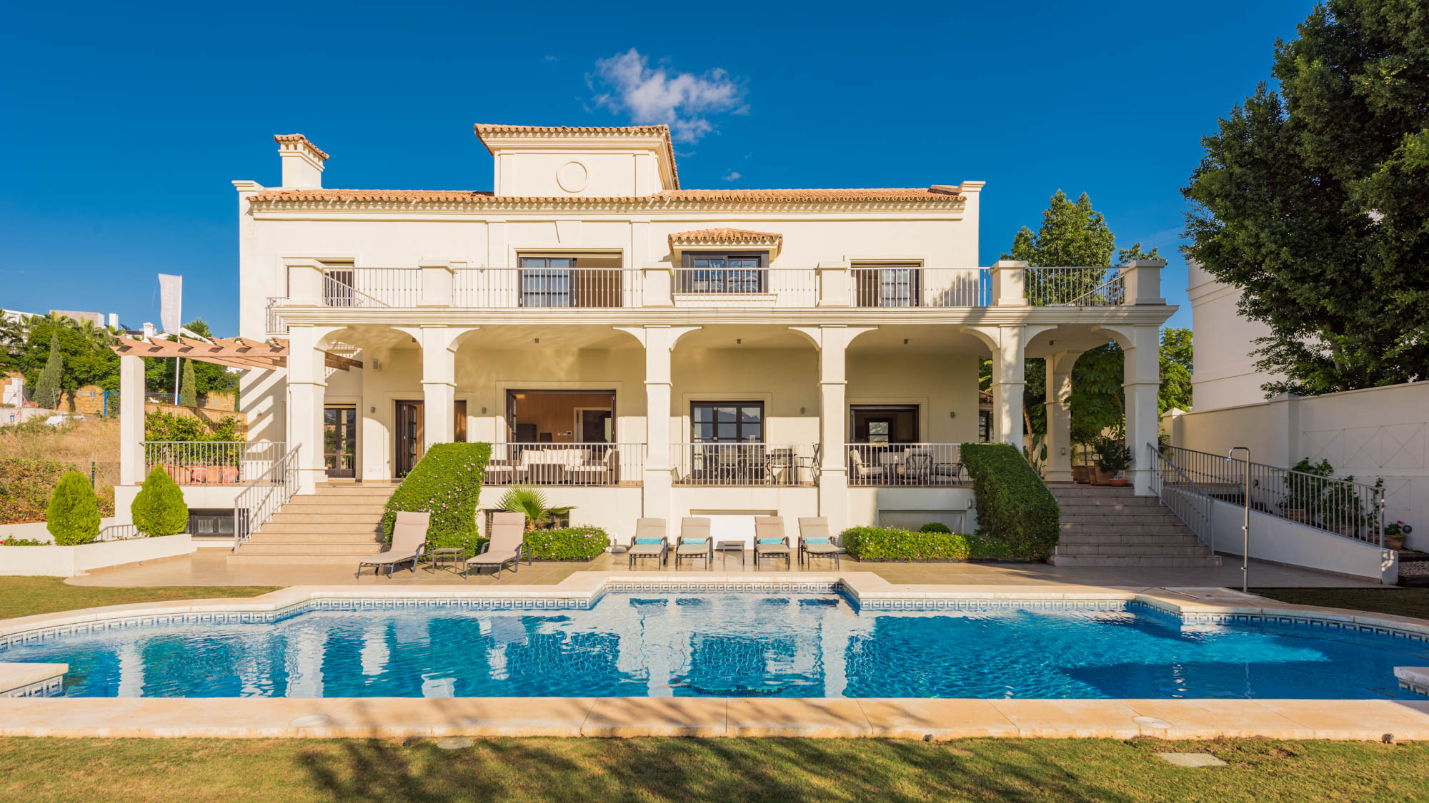 Villa Roma: 5 Bedroom Luxury Villa in Los Flamingos - Luxury Villa ...