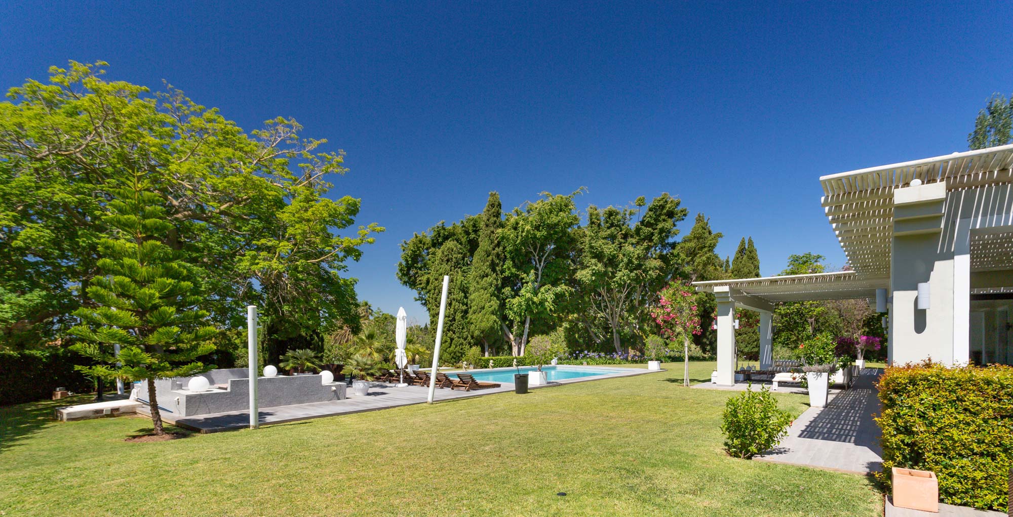 Villa La Galeria - A 5-bed Luxury Villa in Marbella from the Luxury ...