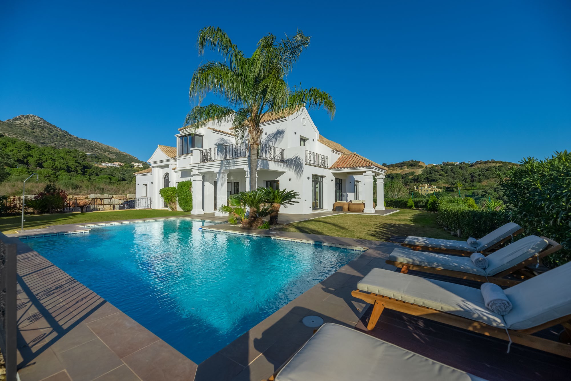 Villa Naturi 4-Bed Villa in Marbella Club Golf | The Luxury Villa ...