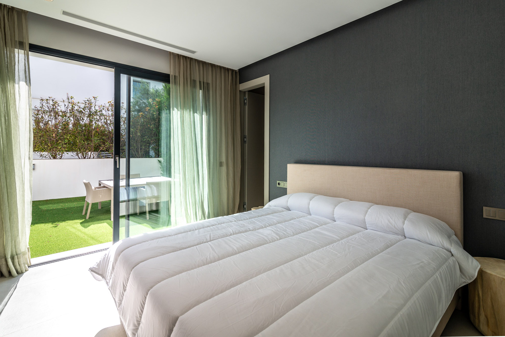 Villa Vie: 5-Bed Puerto Banus Luxury Villa with Pool | The Luxury Villa ...